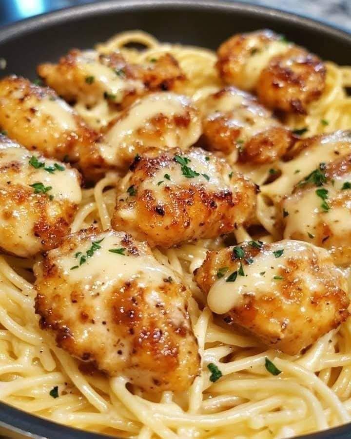 Garlic Butter Chicken Bites with Creamy Parmesan Pasta – Cookbook